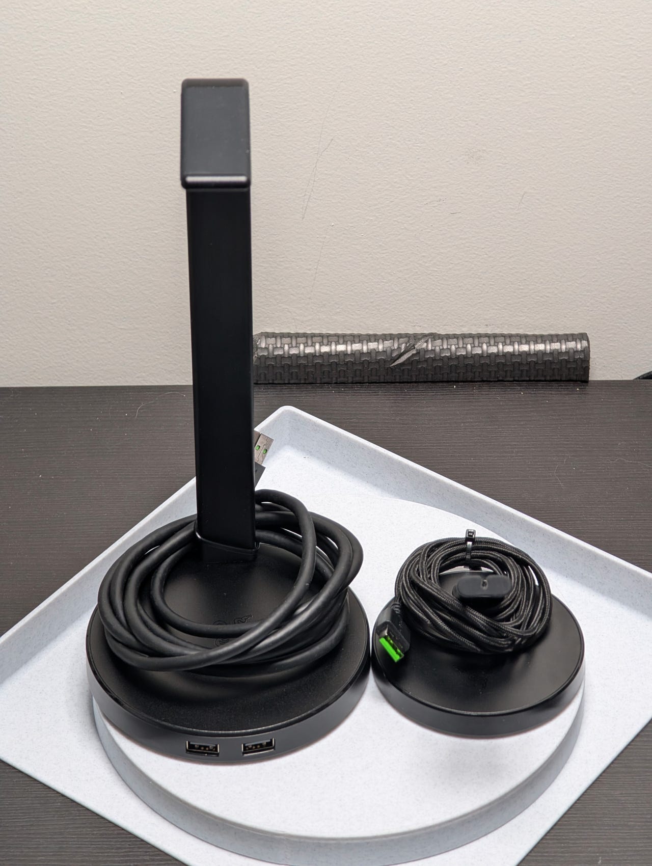 Razer Rgb Headset Holder / USB HUB v2 & Mouse Bungee v2 | FINN-torget