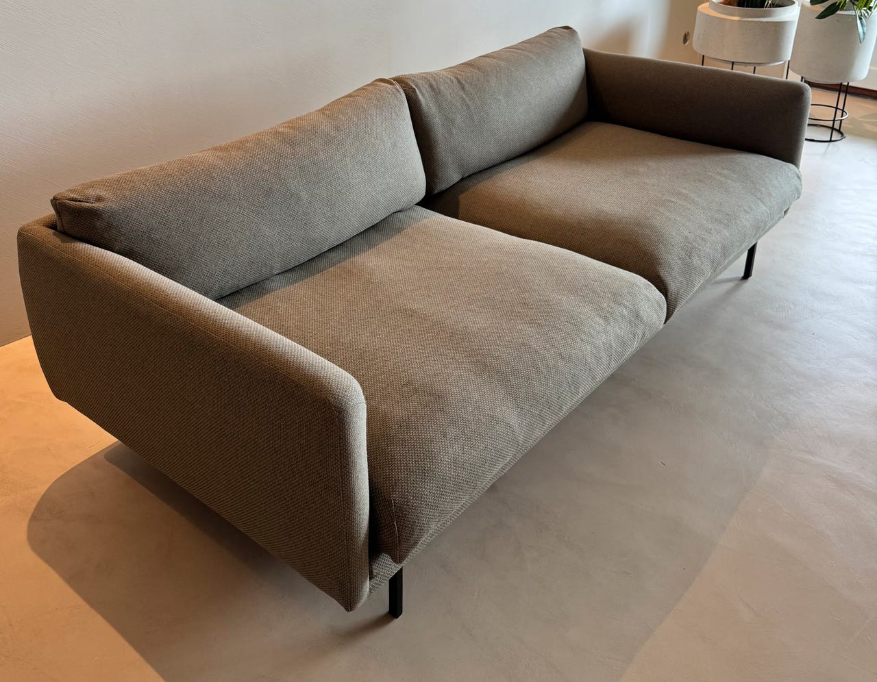 Lomi 2,5-seter - Bolia sofa (og Lomi puff) | FINN-torget