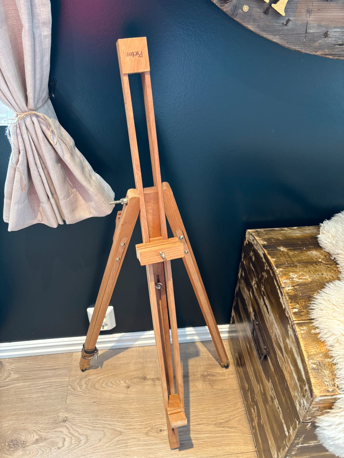 Staffeli Pictor | FINN-torget