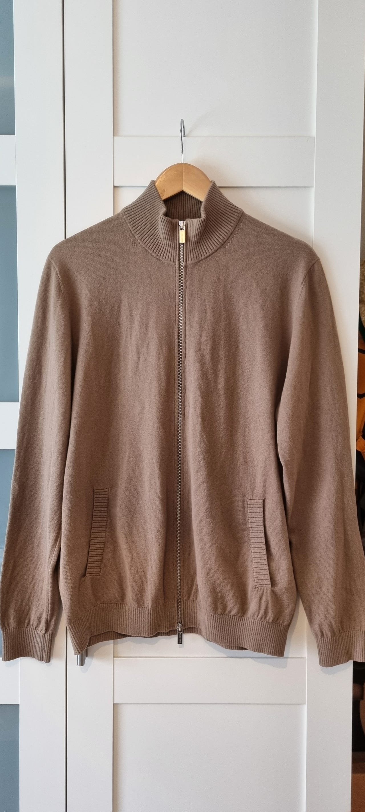 Mario Conti Cardigan med glidelås | FINN-torget