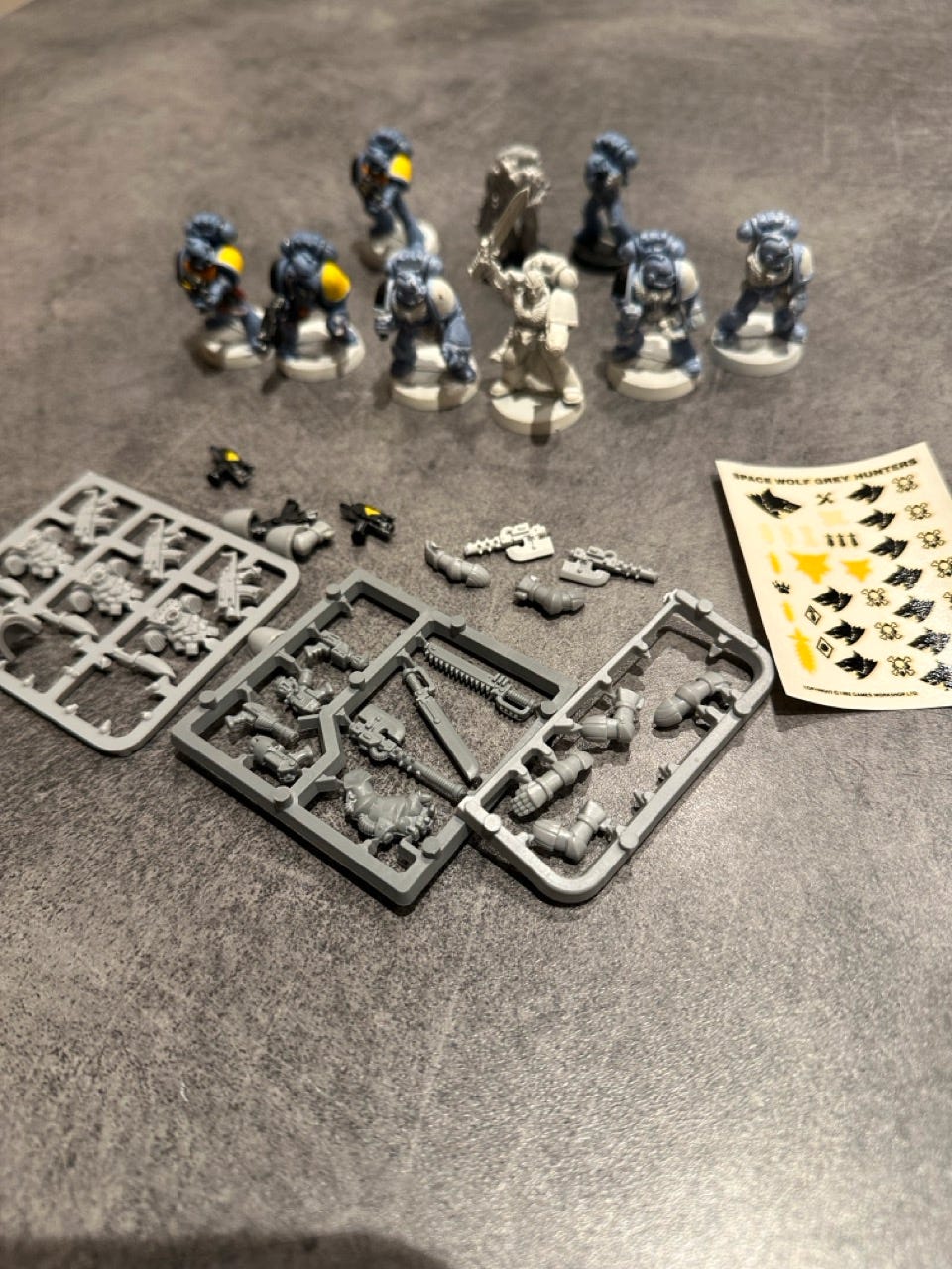 (Auksjon) Warhammer 40k - 2nd edition Space Wolf grey wolves og mer ...