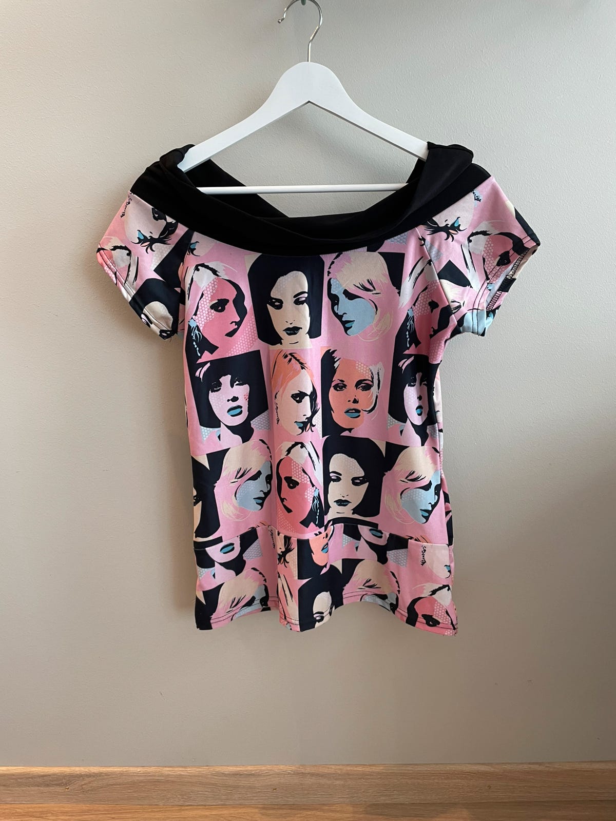 «Retro» topp fra Sisters point str M/L | FINN-torget