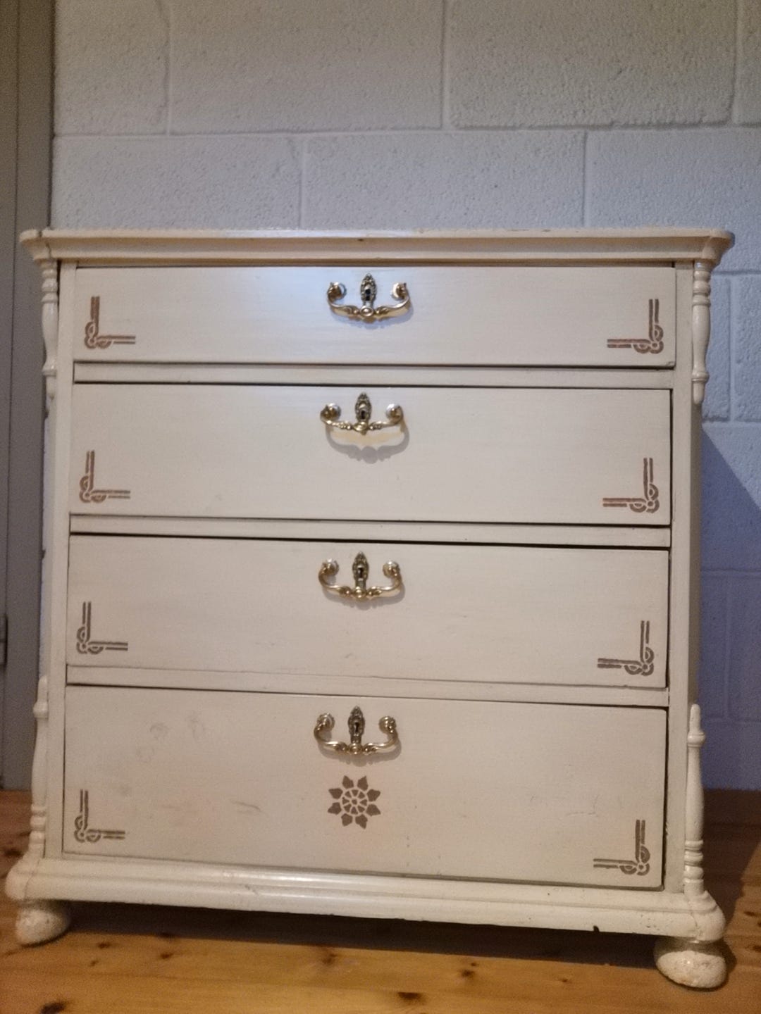 Gammel kommode | FINN-torget