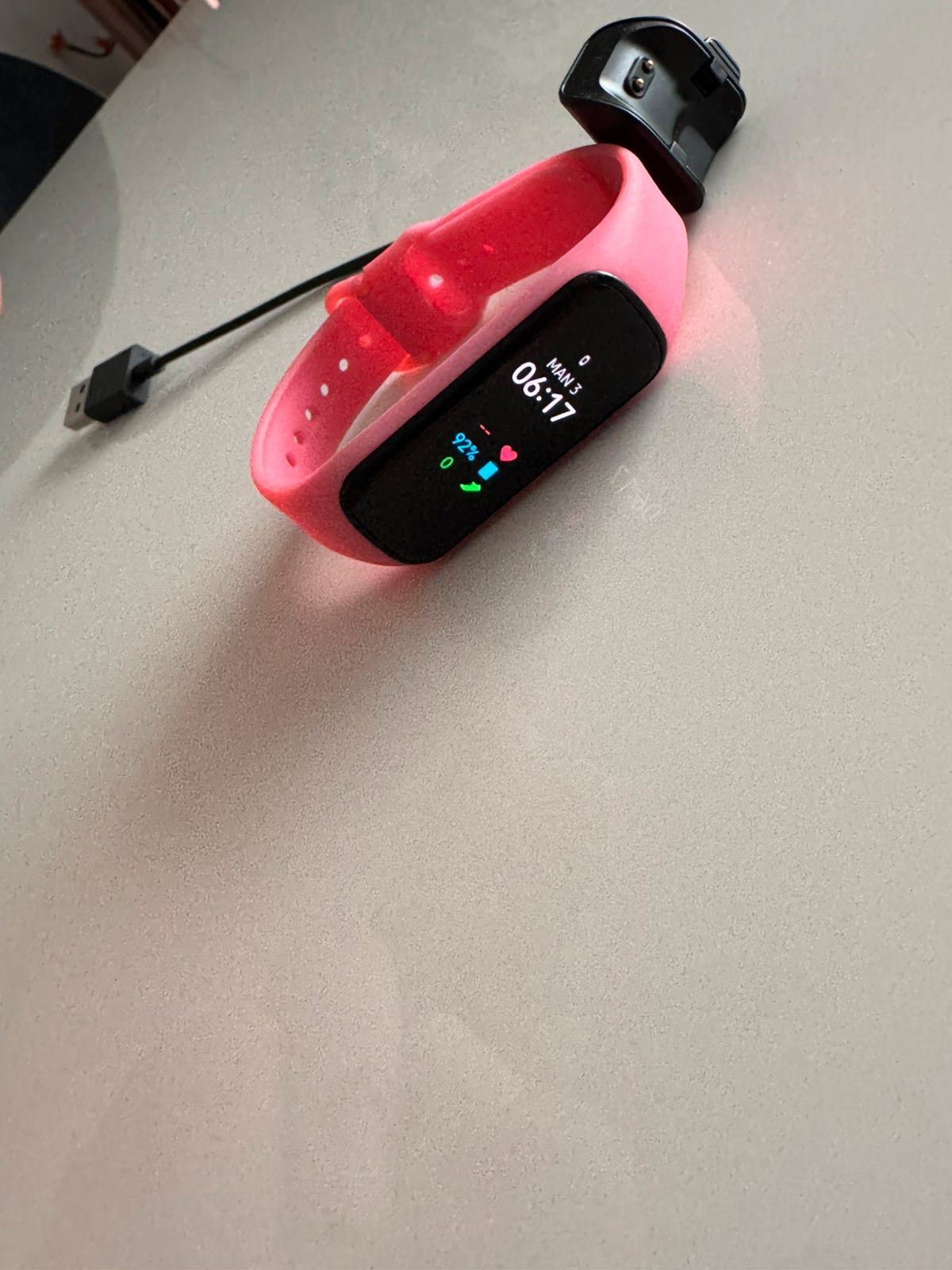 Xiaomi Mi Smart Band 6 – Aktivitetsarmbånd // | FINN-torget