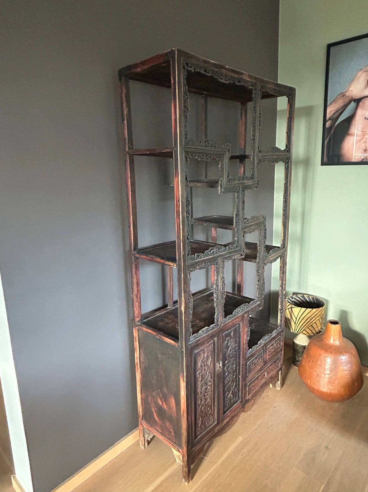 Kinesisk trehylle fra 1800-tallet | FINN-torget