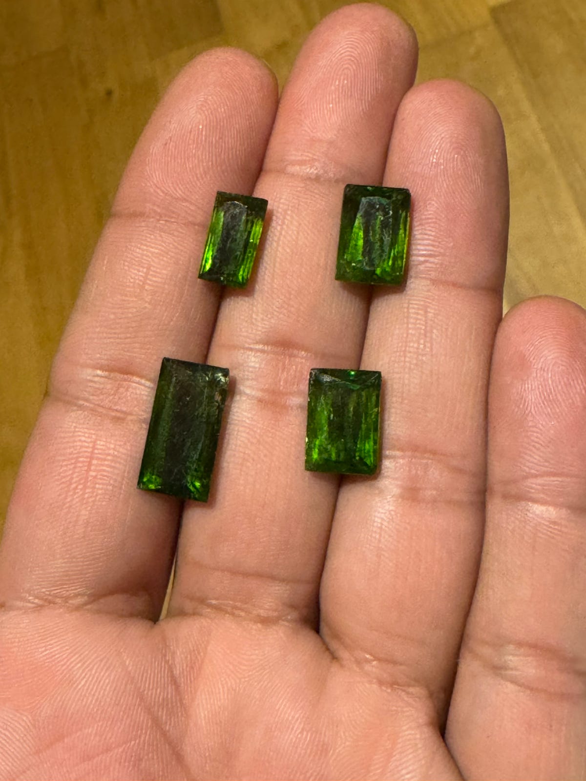 Natural Hand cut Ready from rough Diopside, big sizes. | FINN-torget