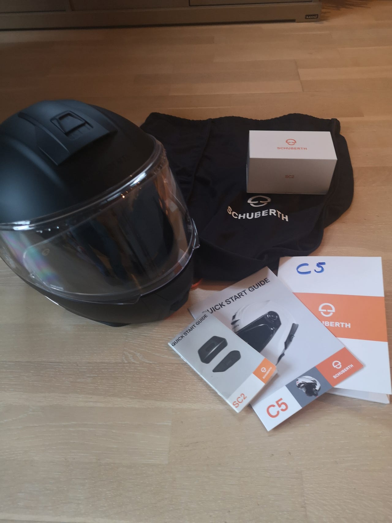 Schubert mc-hjelmer med intercom. | FINN-torget