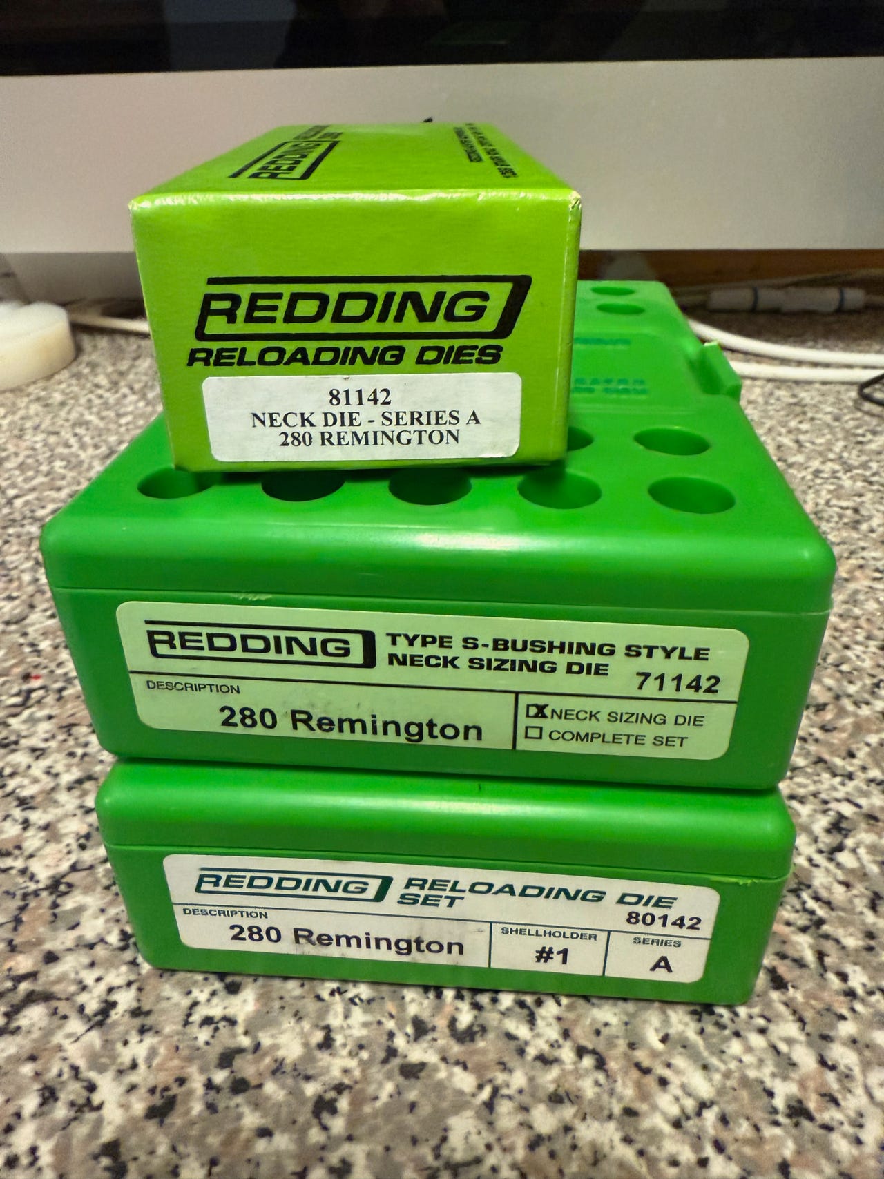 Die set og hylse i 280 Remington. | FINN-torget