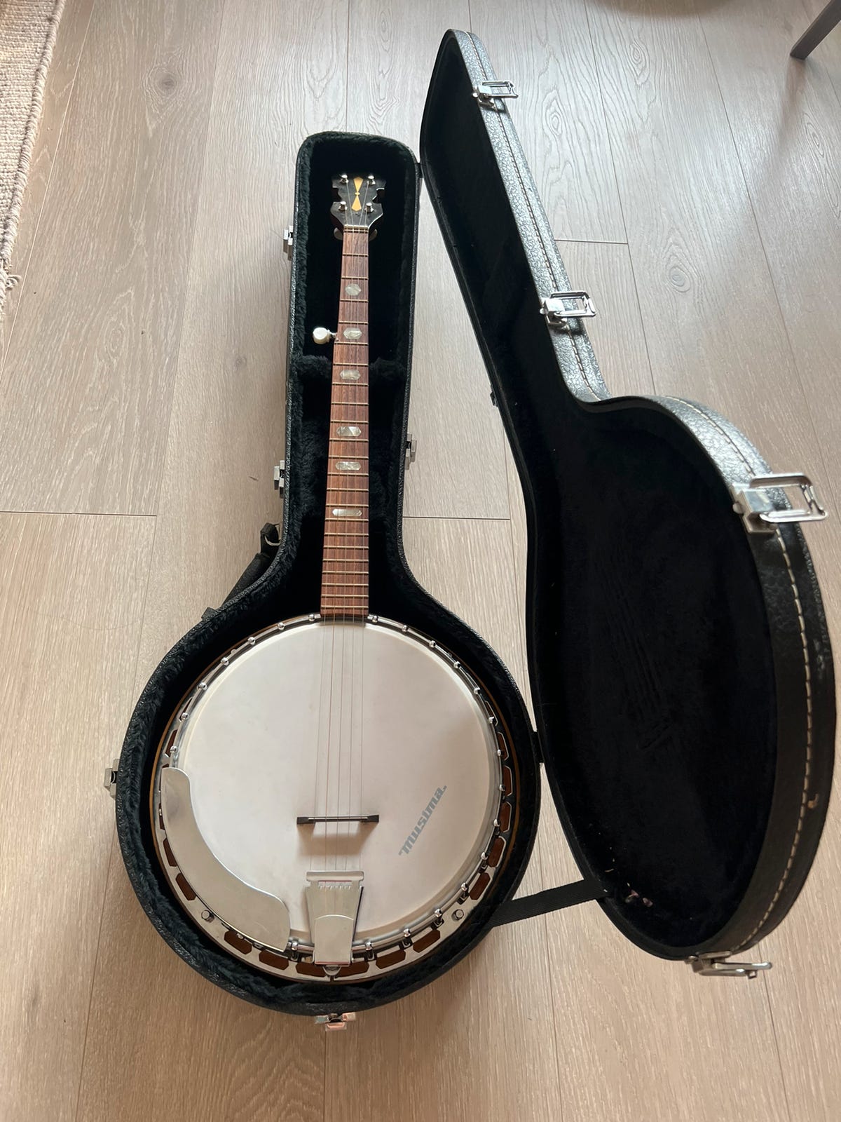 Musima 5-strengs banjo med hardcase – vintage fra Øst-Tyskland | FINN ...