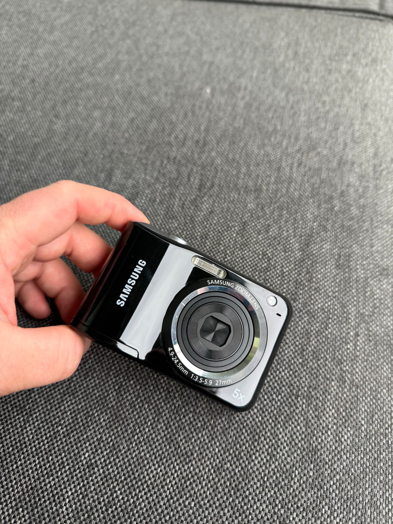Samsung ES28 - Retro digitalkamera | FINN-torget