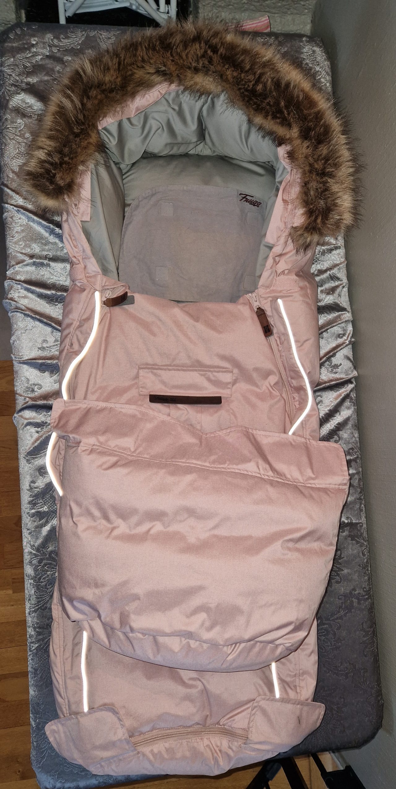 Fnugg Møsstrond dunpose/vinterpose | FINN-torget