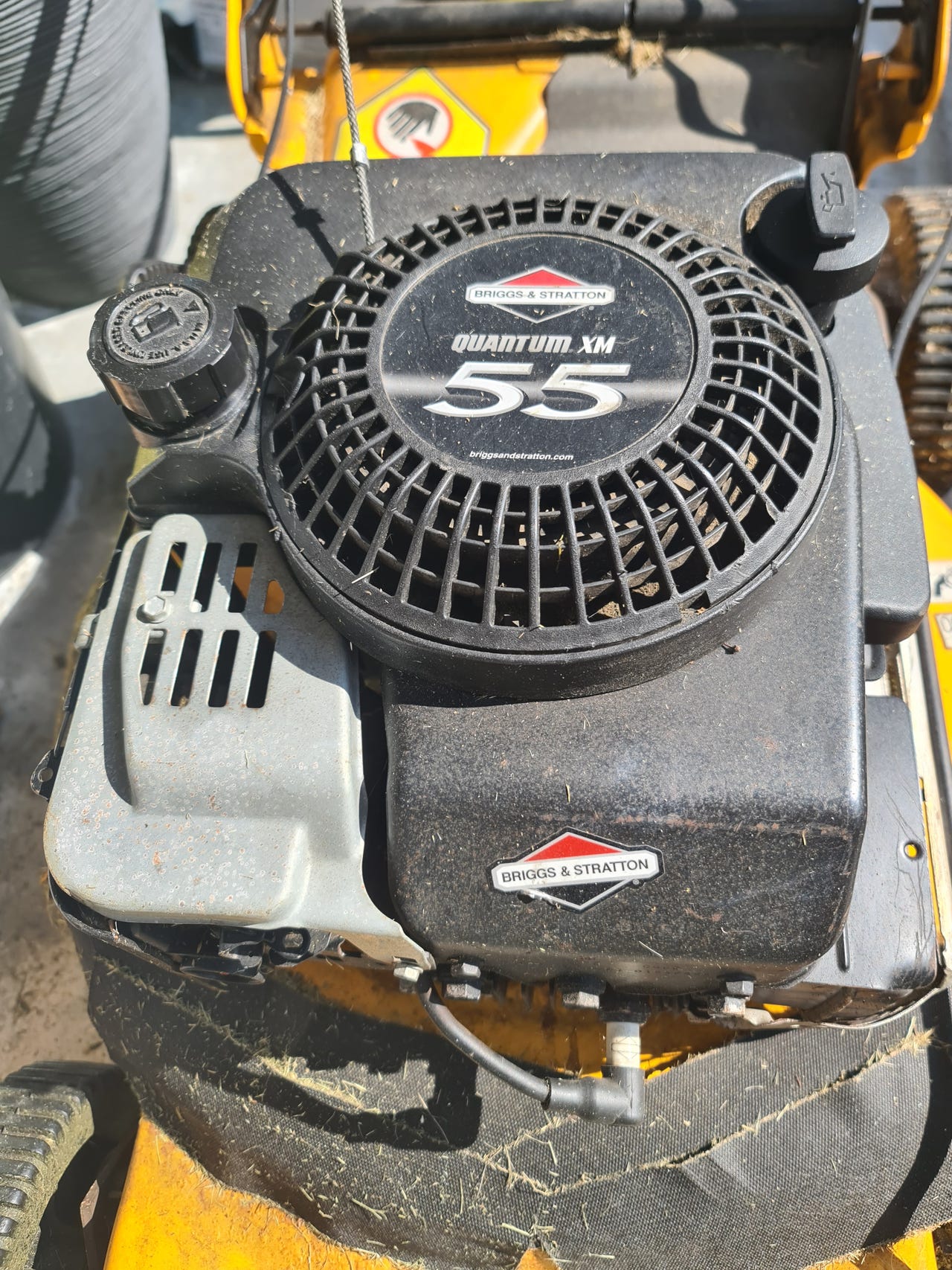 Partner bensindrevet gressklipper selges. | FINN-torget