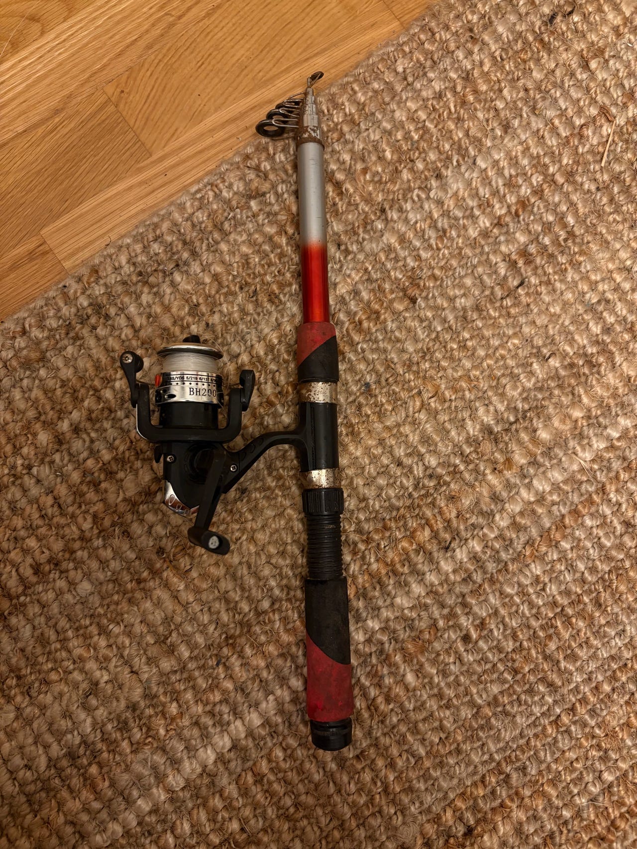 Smell! Pesca Tele Spin Fiskestang 2,10 m | FINN-torget