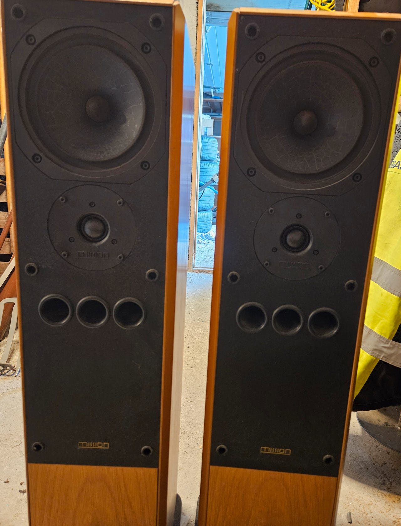 Mission 752 gulvhøyttalere – britisk high-end | FINN-torget