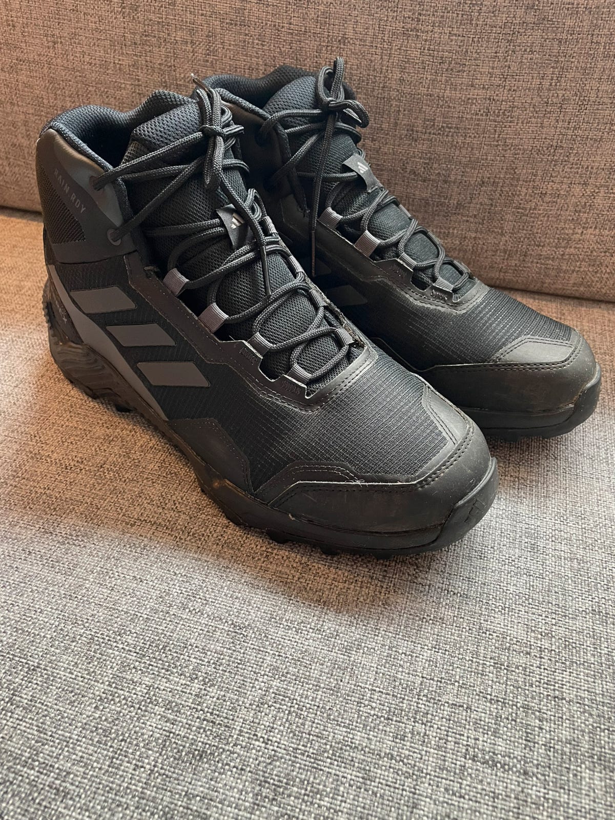 Fjellsko / vanntette sko til tur str. 44 2/3 | FINN-torget