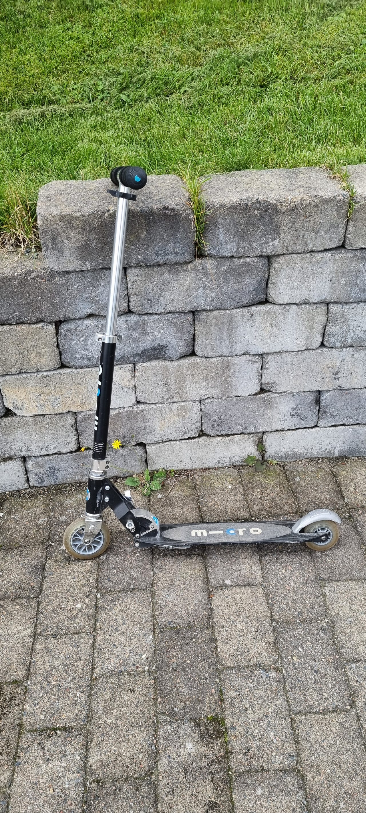 Micro sparkesykkel – sammenleggbar og lett | FINN-torget