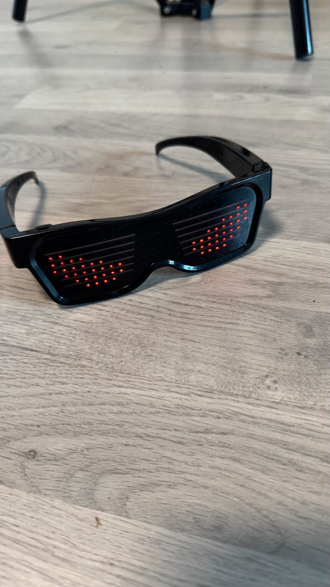 LED-BRILLER : partybriller - Disco briller - Festbriller | FINN-torget
