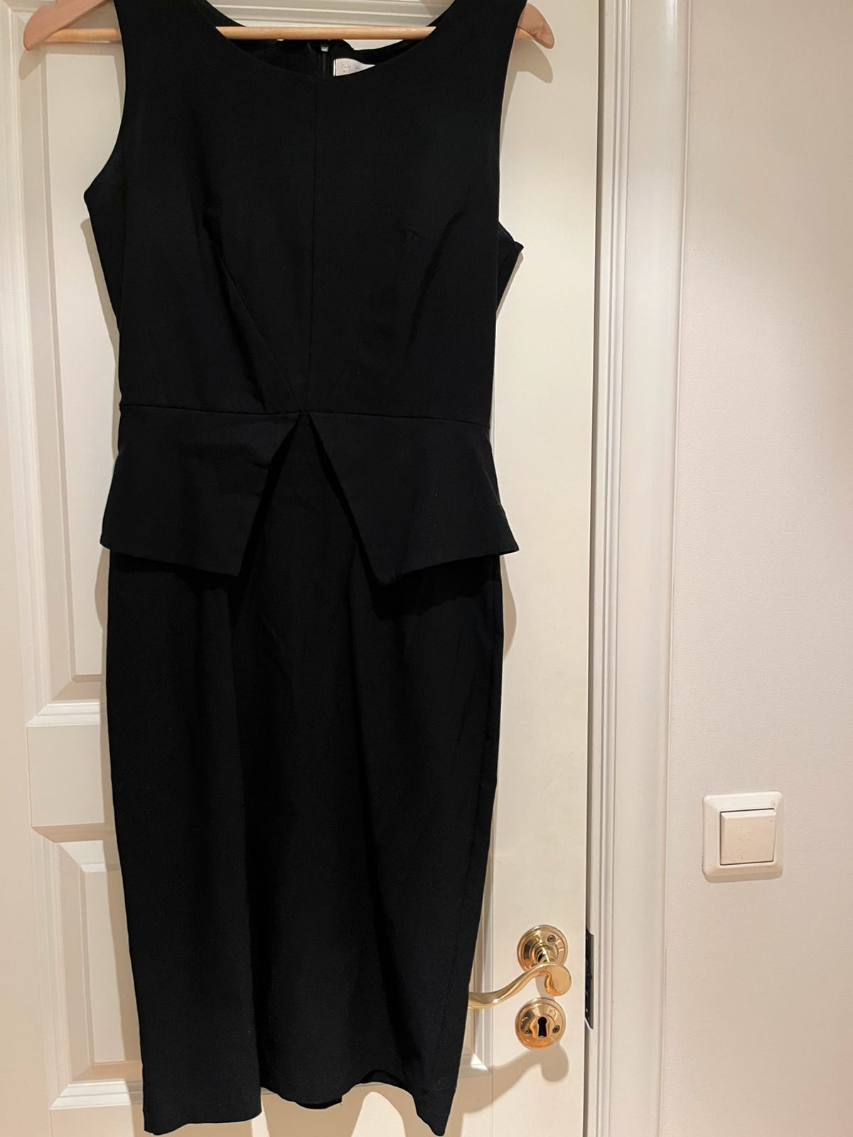 3 stk kjoler str S, selges samlet kr 250 | FINN-torget