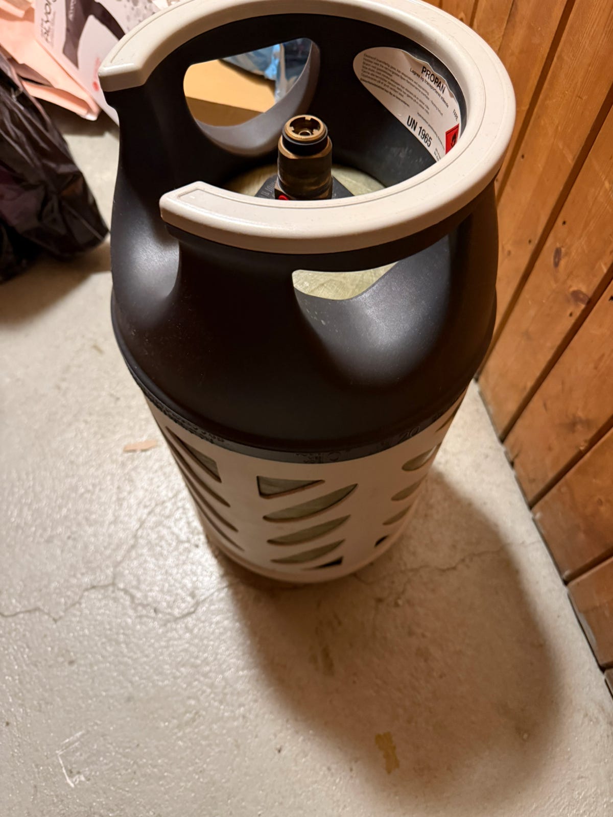 Grill - 10kg - AGA Propan Husholdning kompositt tom flaskebeholder ...