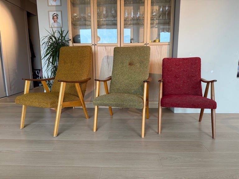 Tre stoler i skandinavisk design – mulig Langlo | FINN-torget