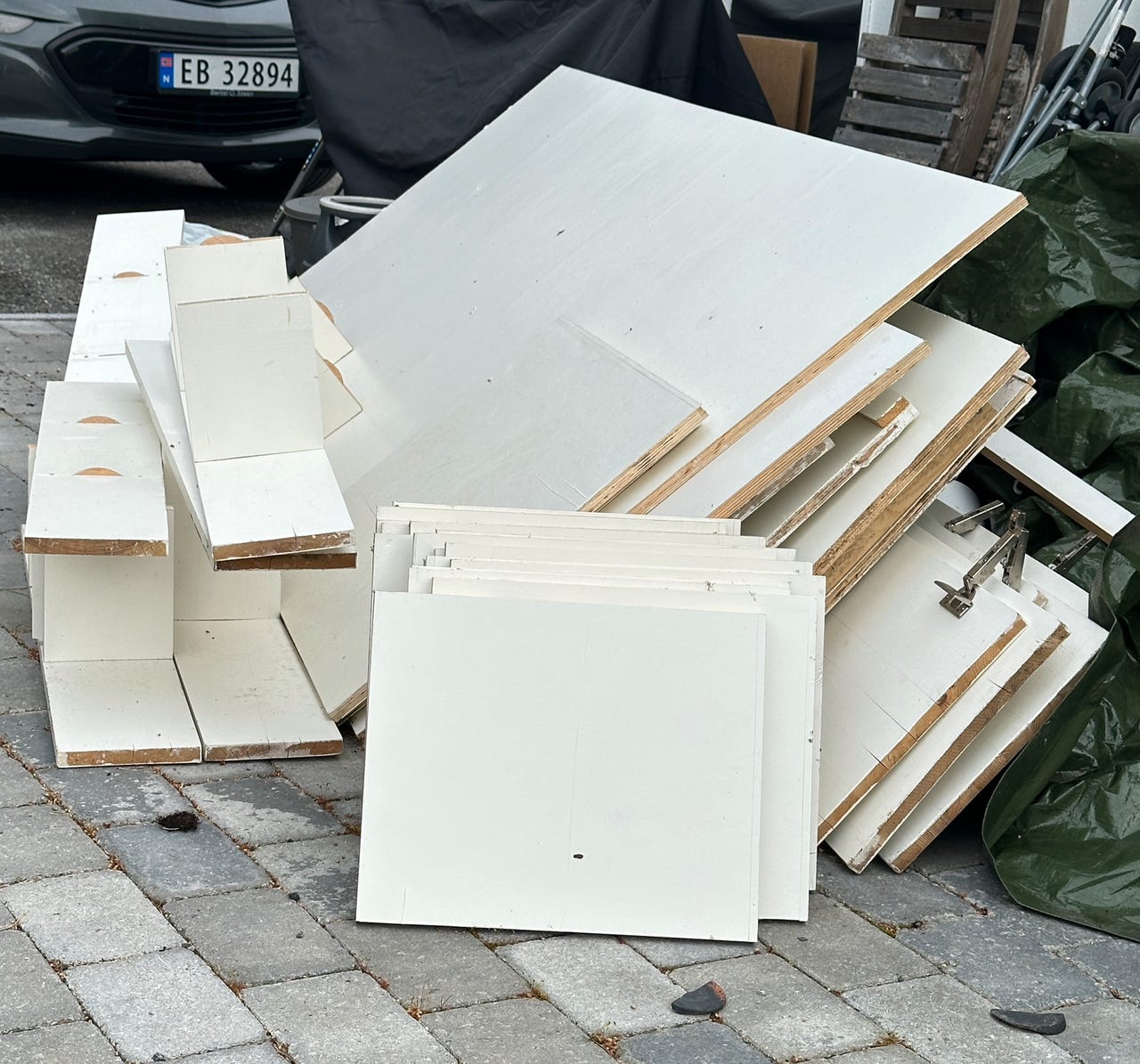 Hvitmalte hobbyplater | FINN-torget