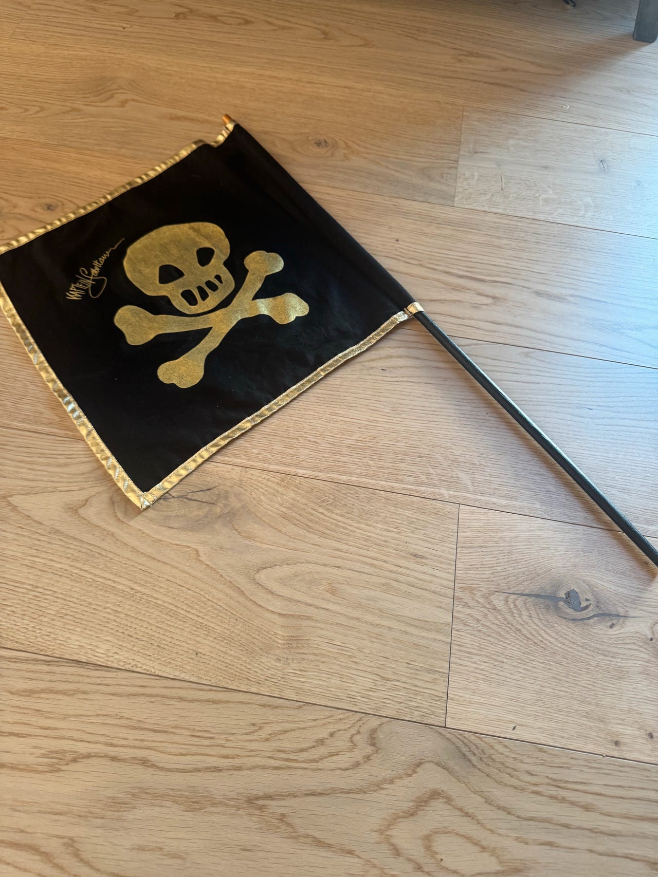 Sabeltann Flagg | FINN-torget