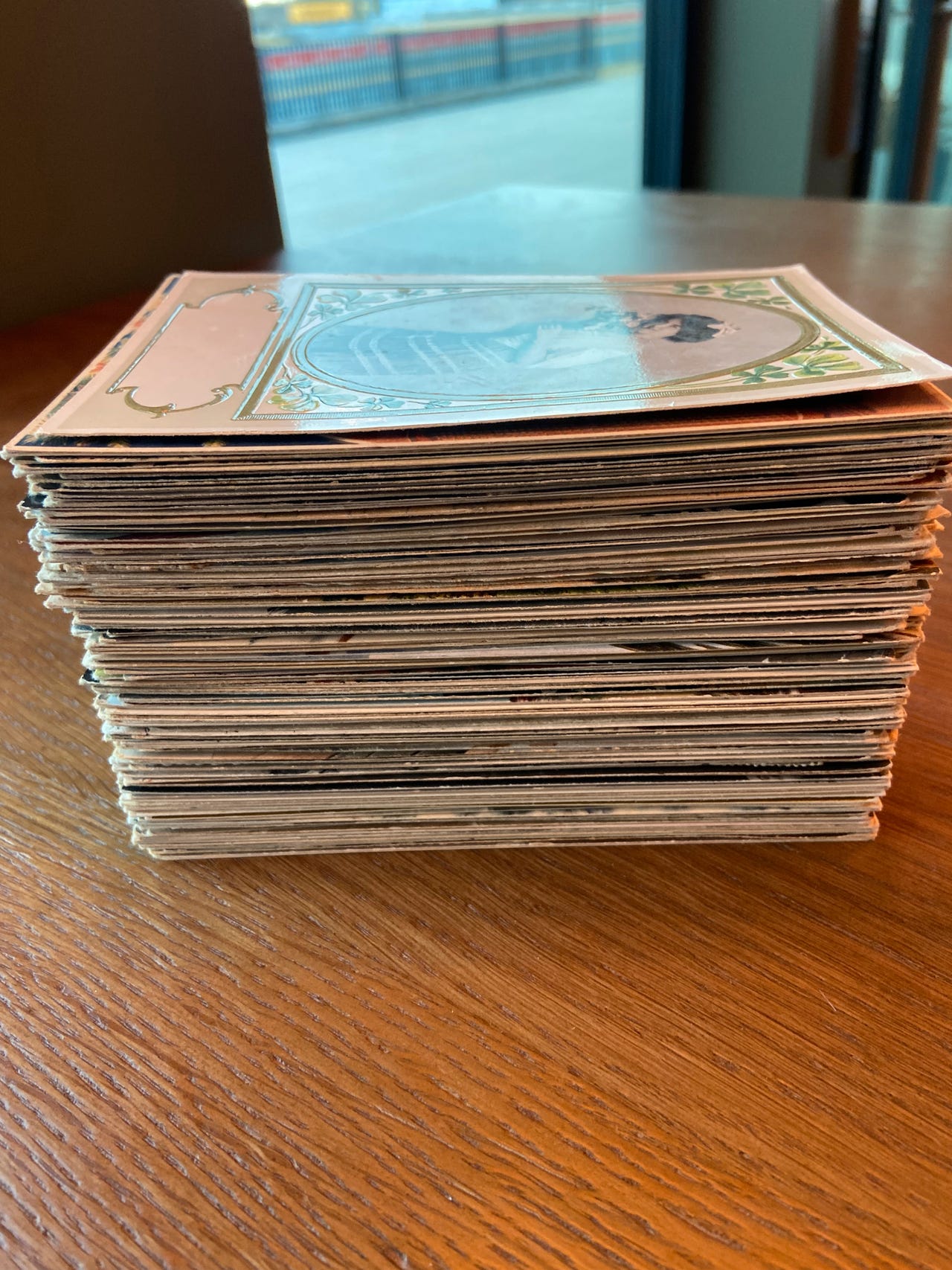Stor pakke med ca. 200 eldre postkort hovedsakelig fra rundt 1900-1910 ...