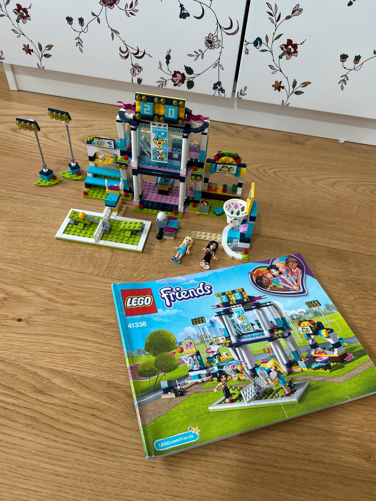 Lego Friends (41338) - Stephanie’s sportsarena | FINN-torget