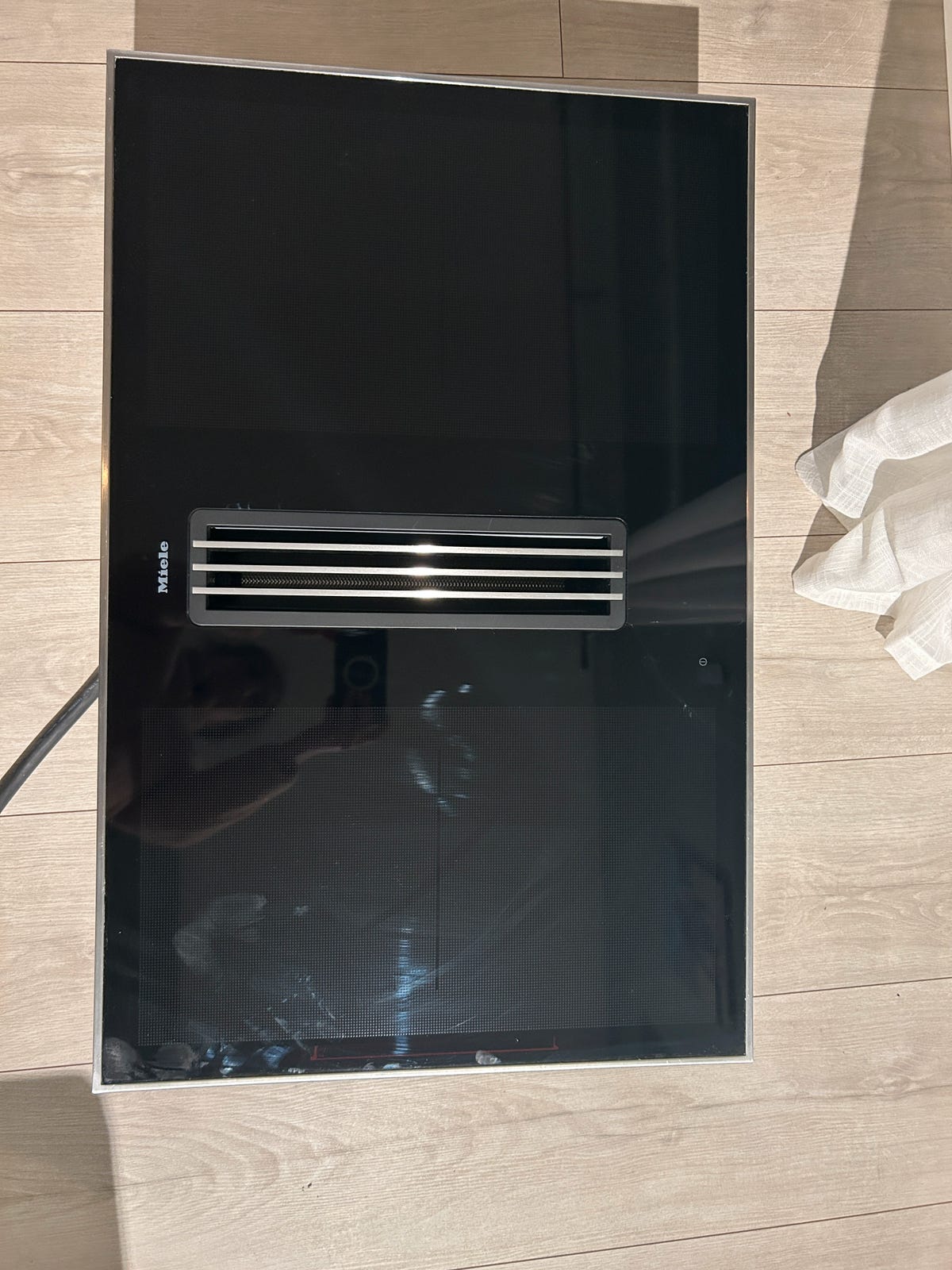 Ubrukt Miele induksjon med integrert vifte KMDA 7476 FR | FINN-torget