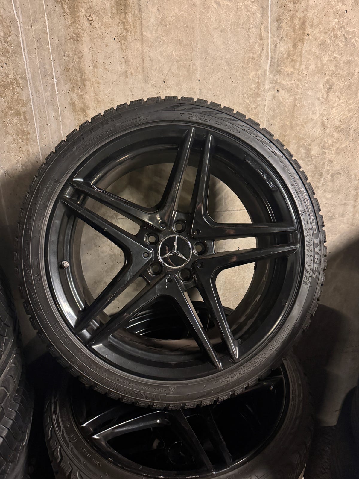 Mercedes AMG felger 255 35 19 | FINN-torget