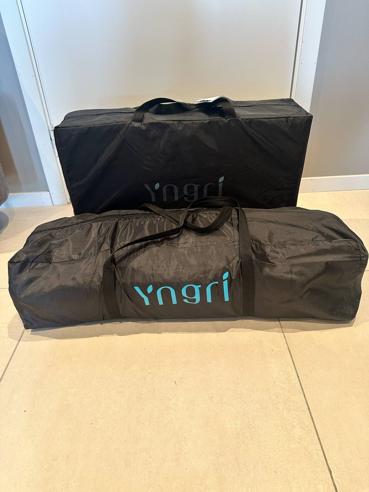 Yngri reiseseng med madrass | FINN-torget