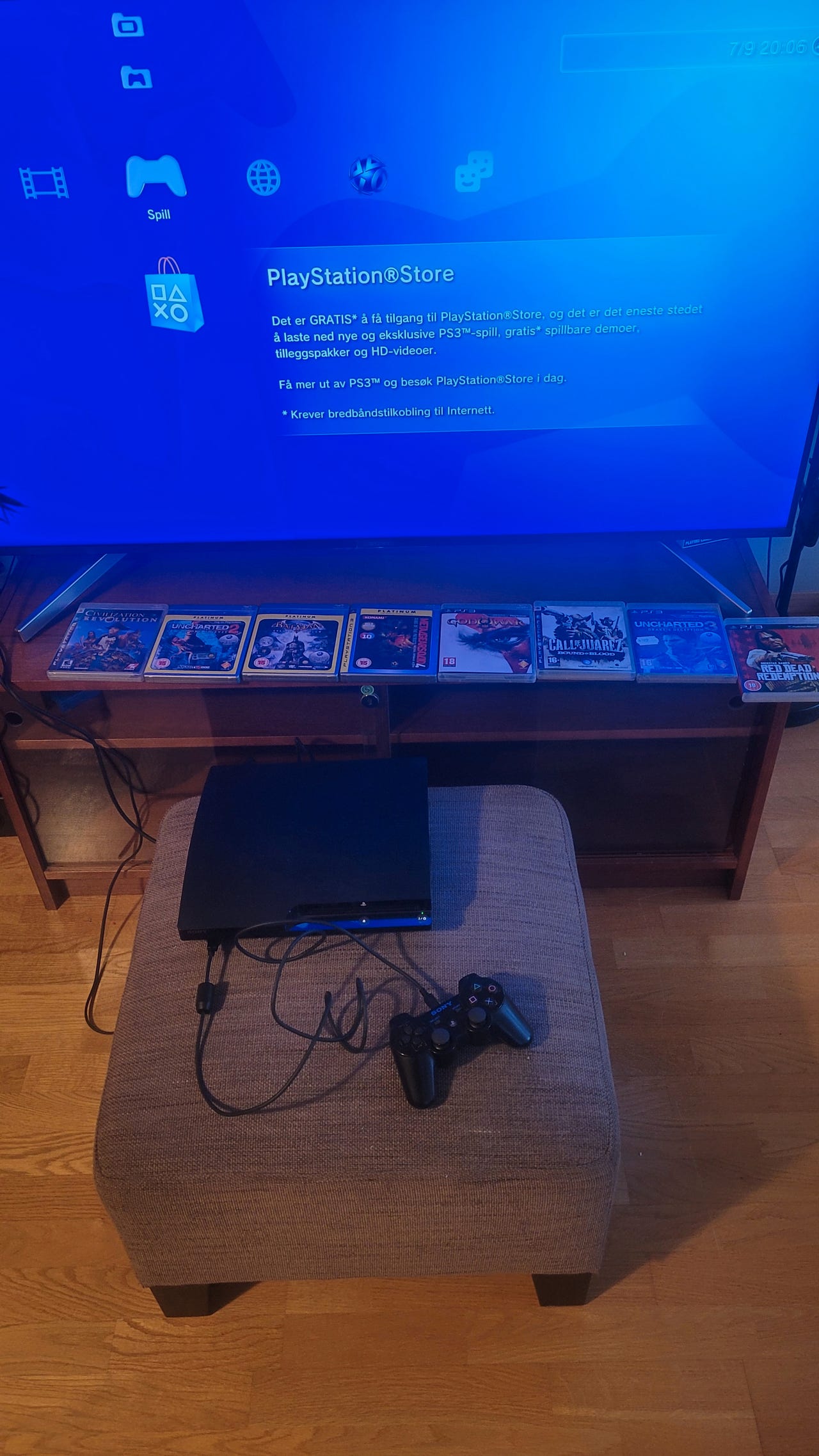 Ps3 Sony Playstation 3 Spillkonsoll med 1 kontroller og 8 spill | FINN ...