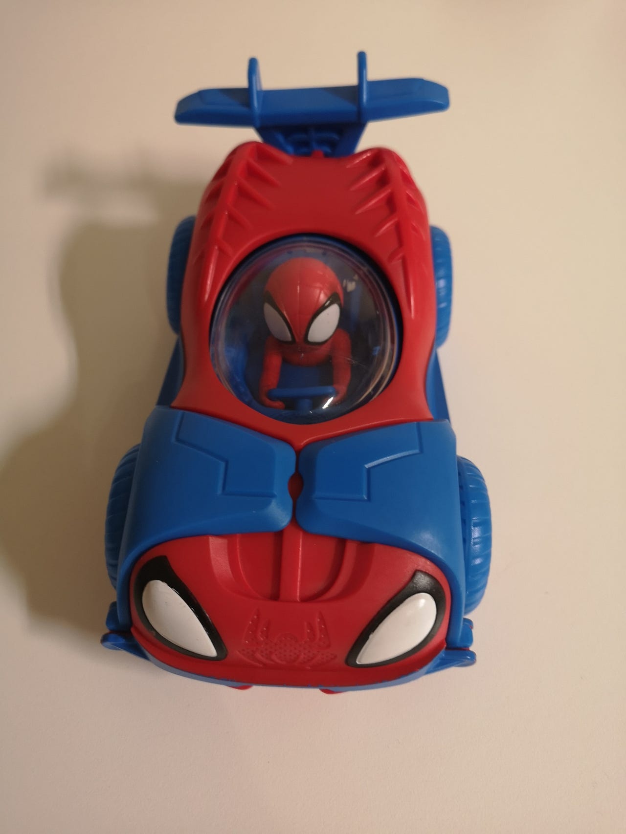 Kul spiderman bil som kan bli til fly | FINN-torget