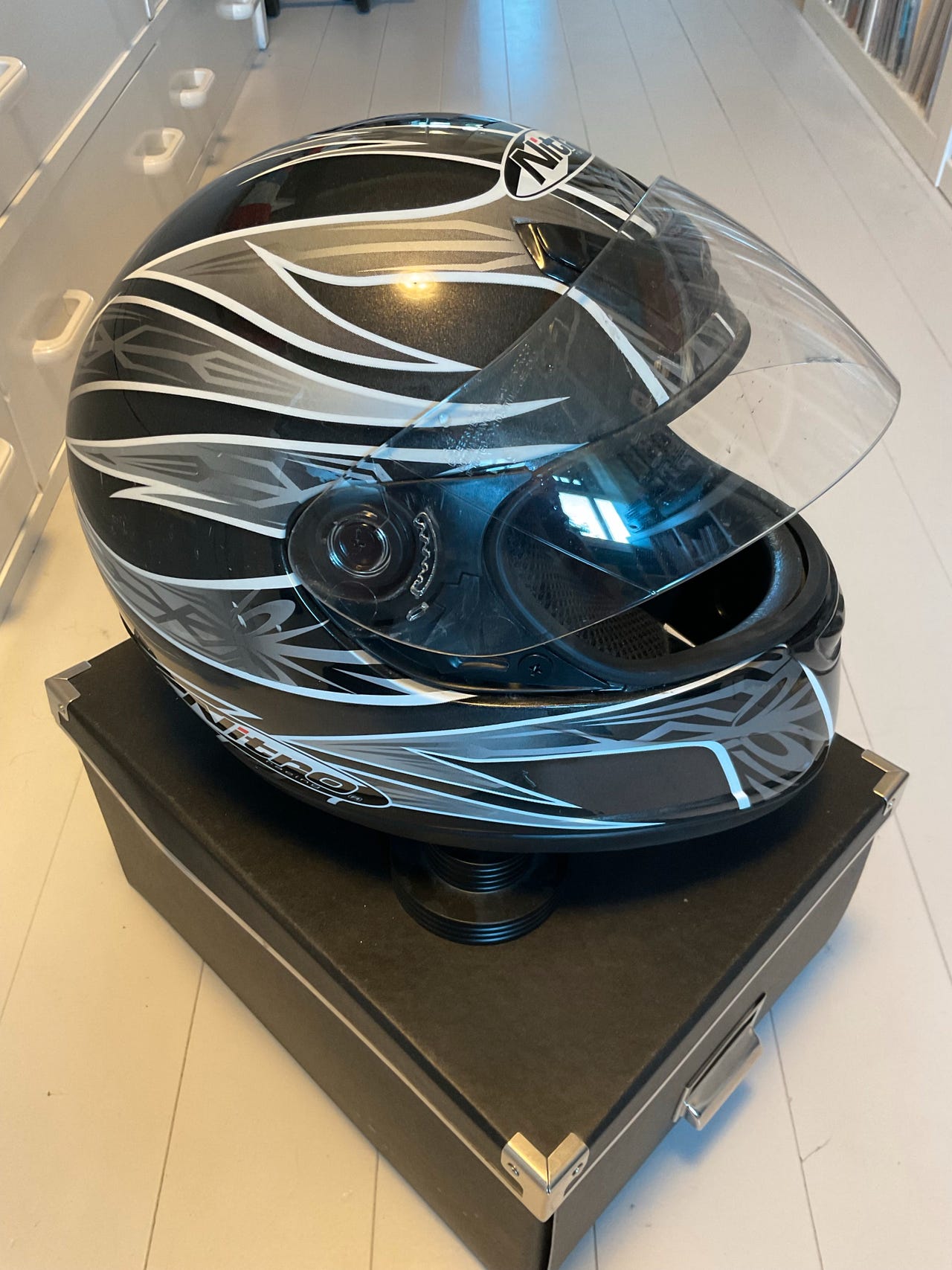 MC - Hjelm. - Nitro racing N330-V X - Str S | FINN-torget