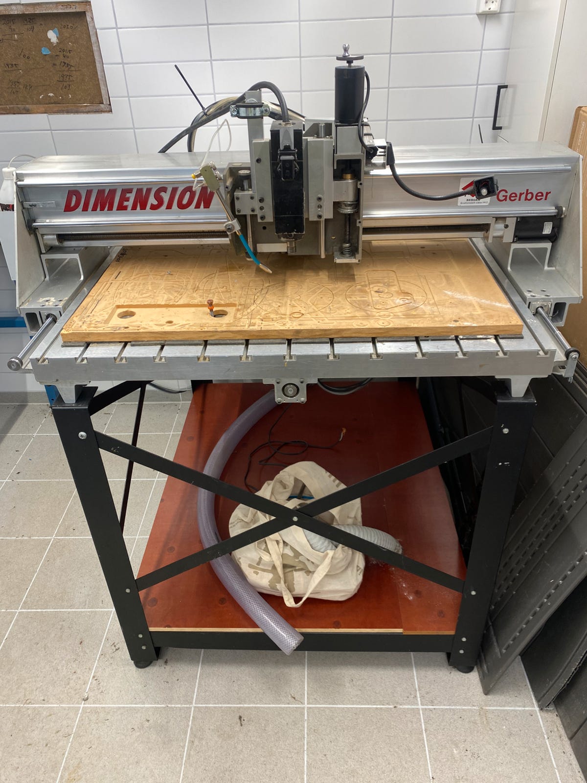 CNC Gerber Dimension 200 X | FINN-torget