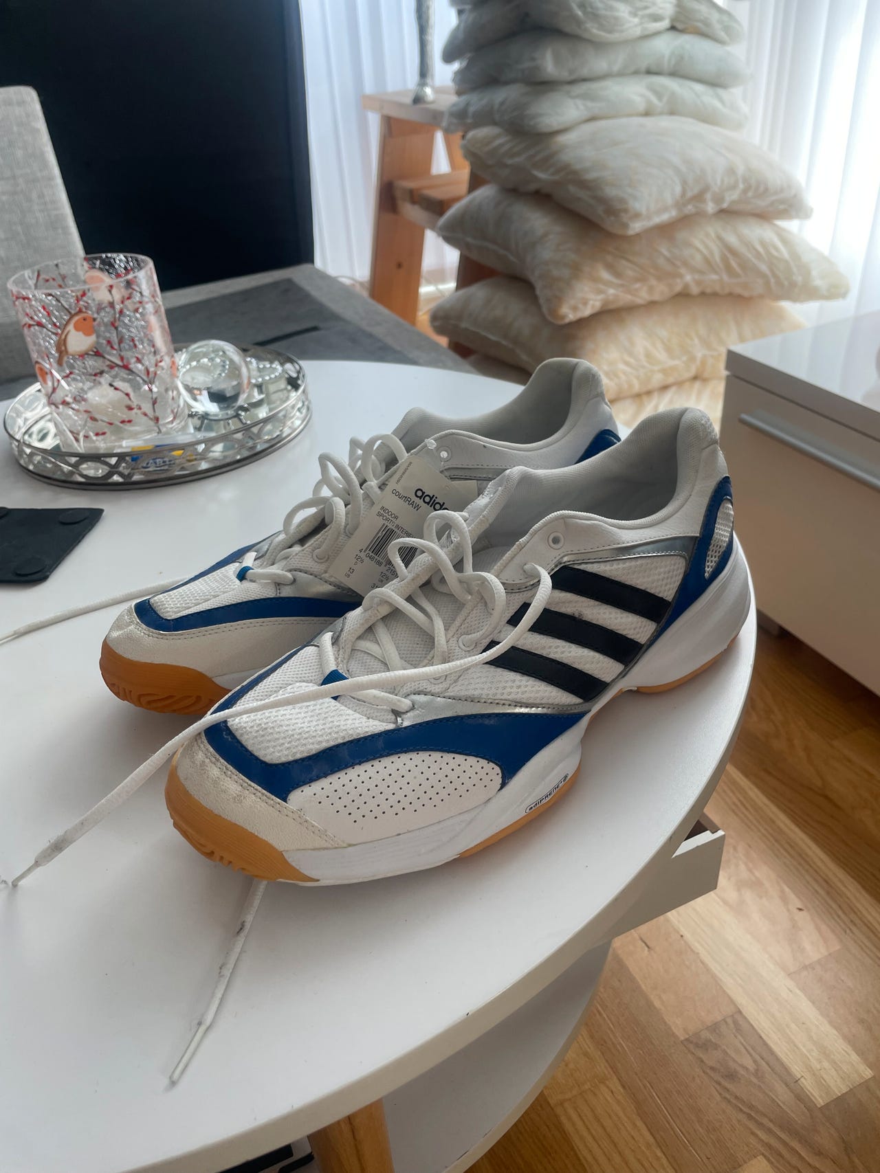 Adidas innesko | FINN-torget