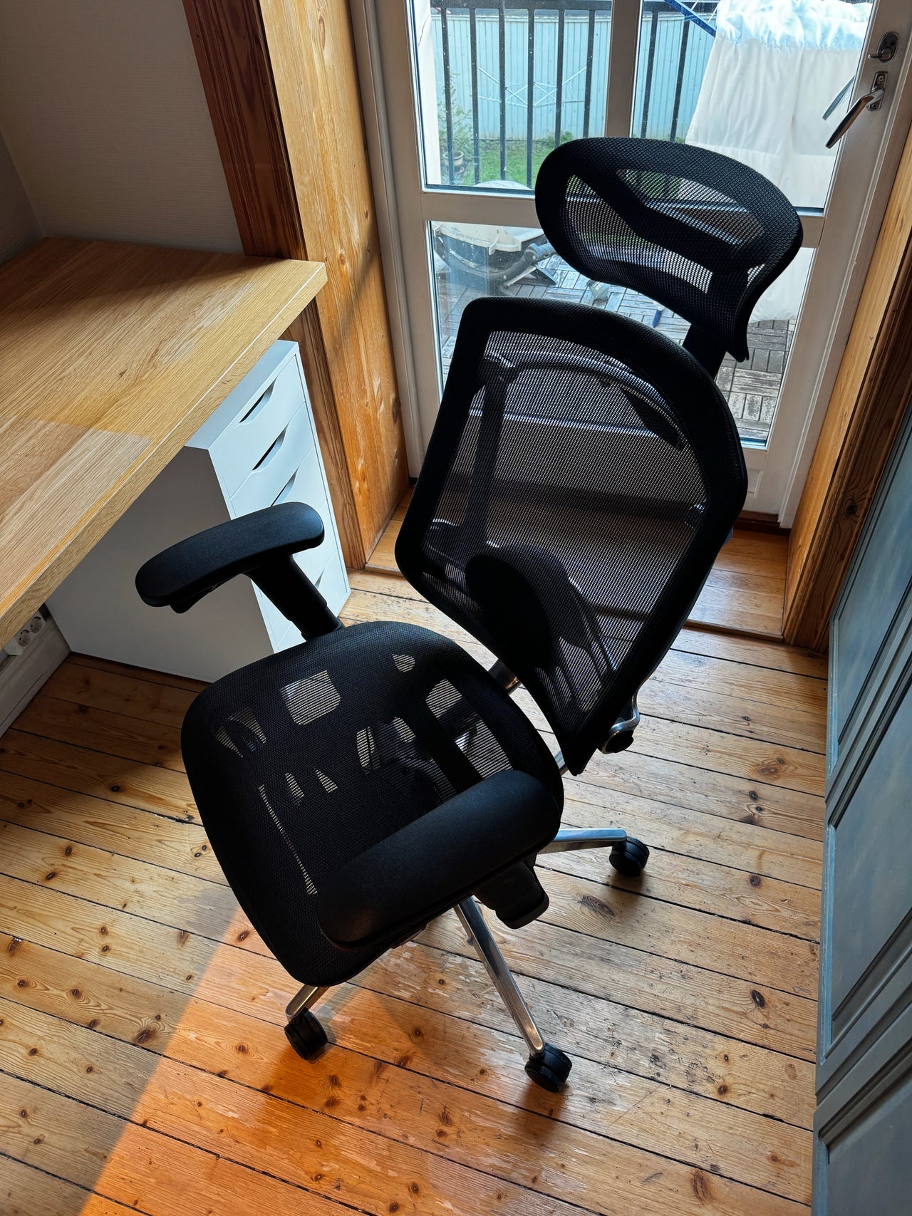 Kontorpult og kontorstol selges | FINN-torget