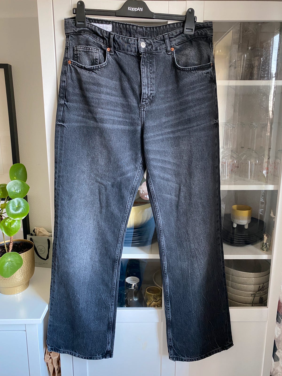 Rette jeans med lange ben - Zara | FINN-torget