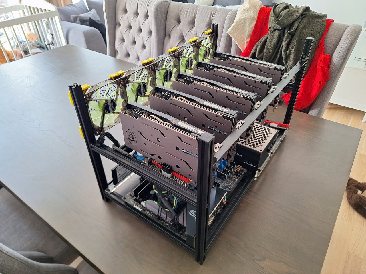Mining rig på veddha alu ramme selges | FINN-torget