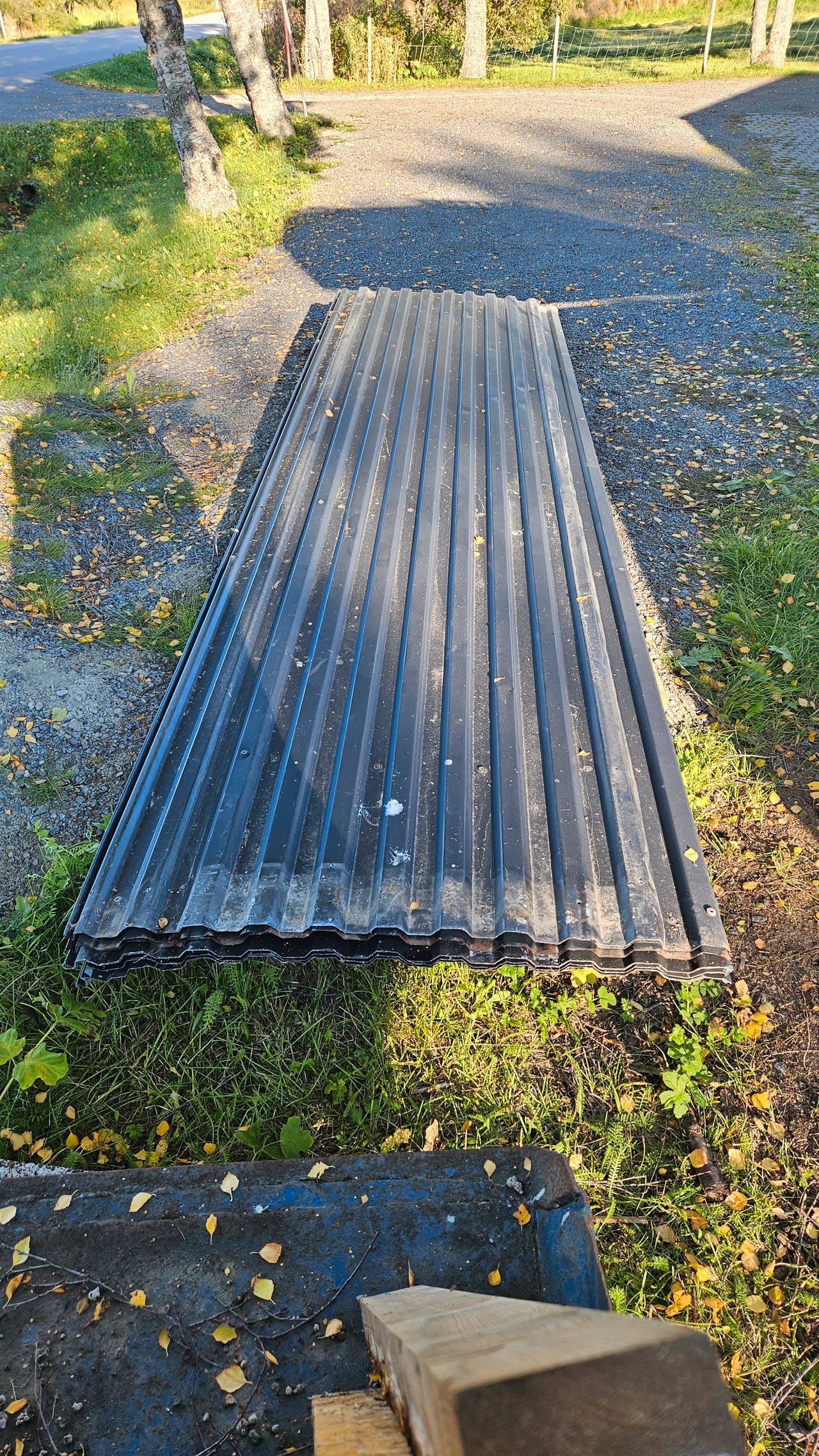 Planja takplater Sort 14stk lengde 3.9 meter Aprofil | FINN-torget