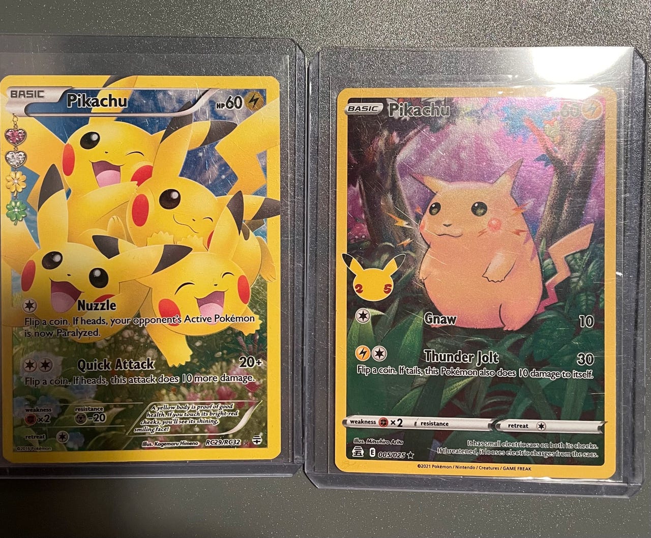 Pokemon pikachu fra radiant collection og celebrations selges samlet ...