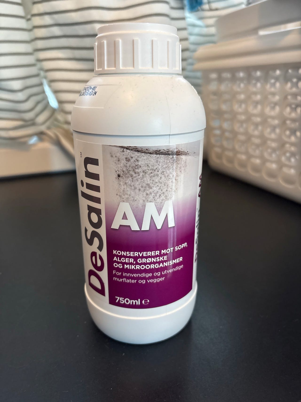 2/3 full 750 ml DeSalin | FINN-torget