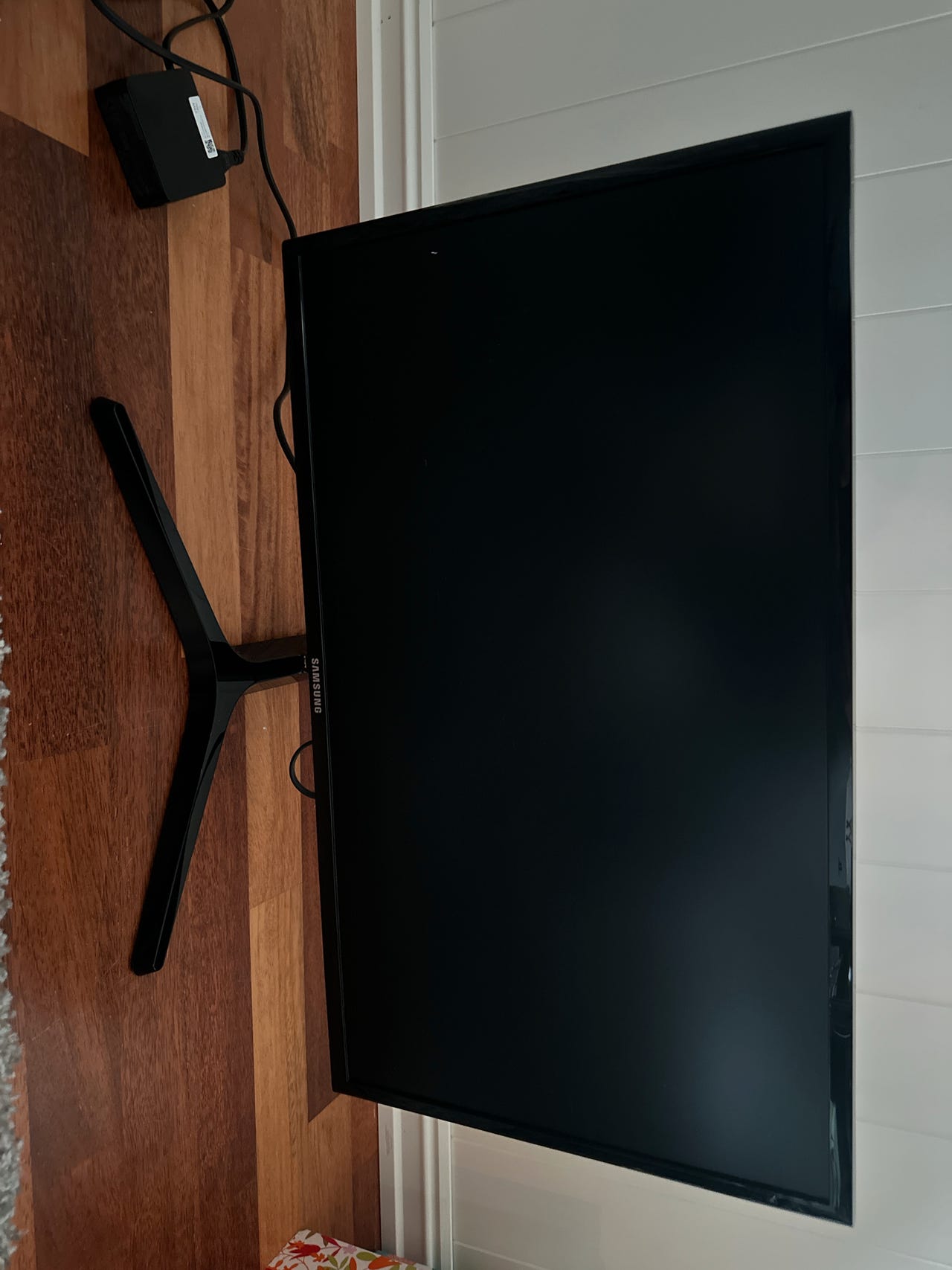 Samsung S24F356 24" monitor | FINN-torget