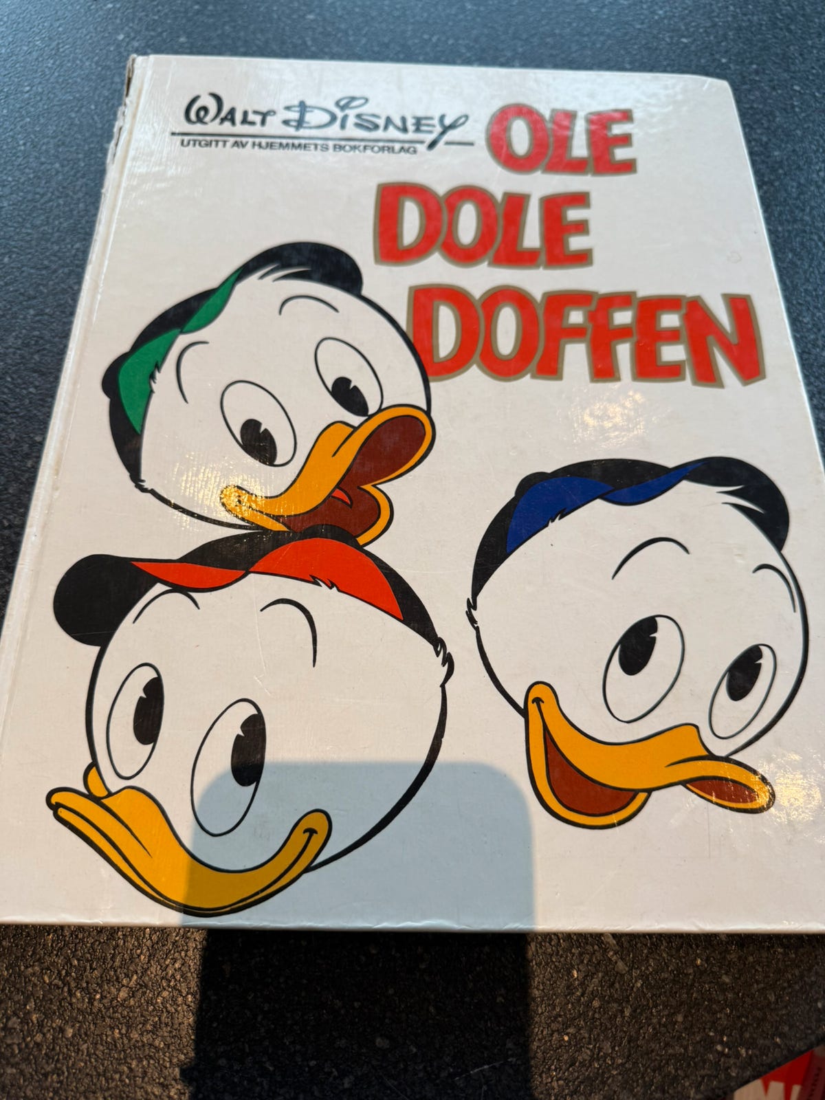 Bok walt Disney ile dole doffen | FINN-torget