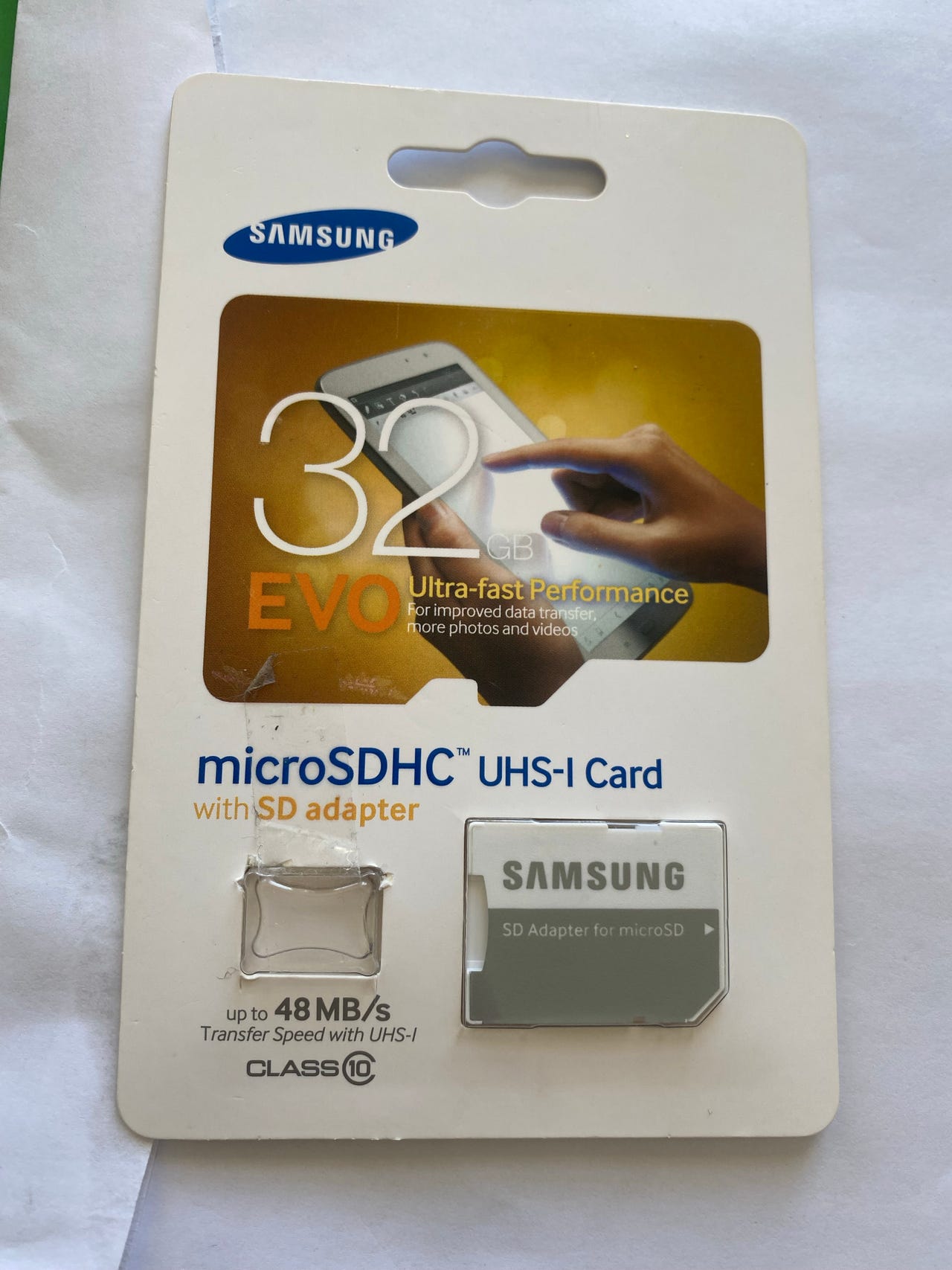 Micro SDHC UHS-I Card with SD adapter 32 GB | FINN-torget