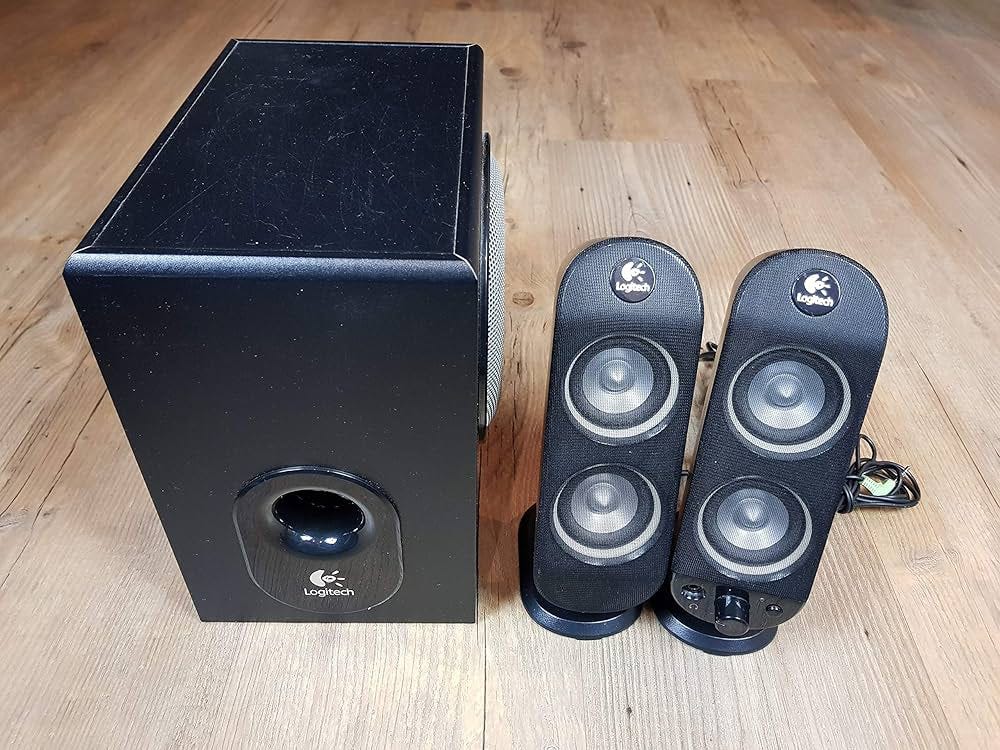 Logitech X230 Høyttalere pc med sub | FINN-torget