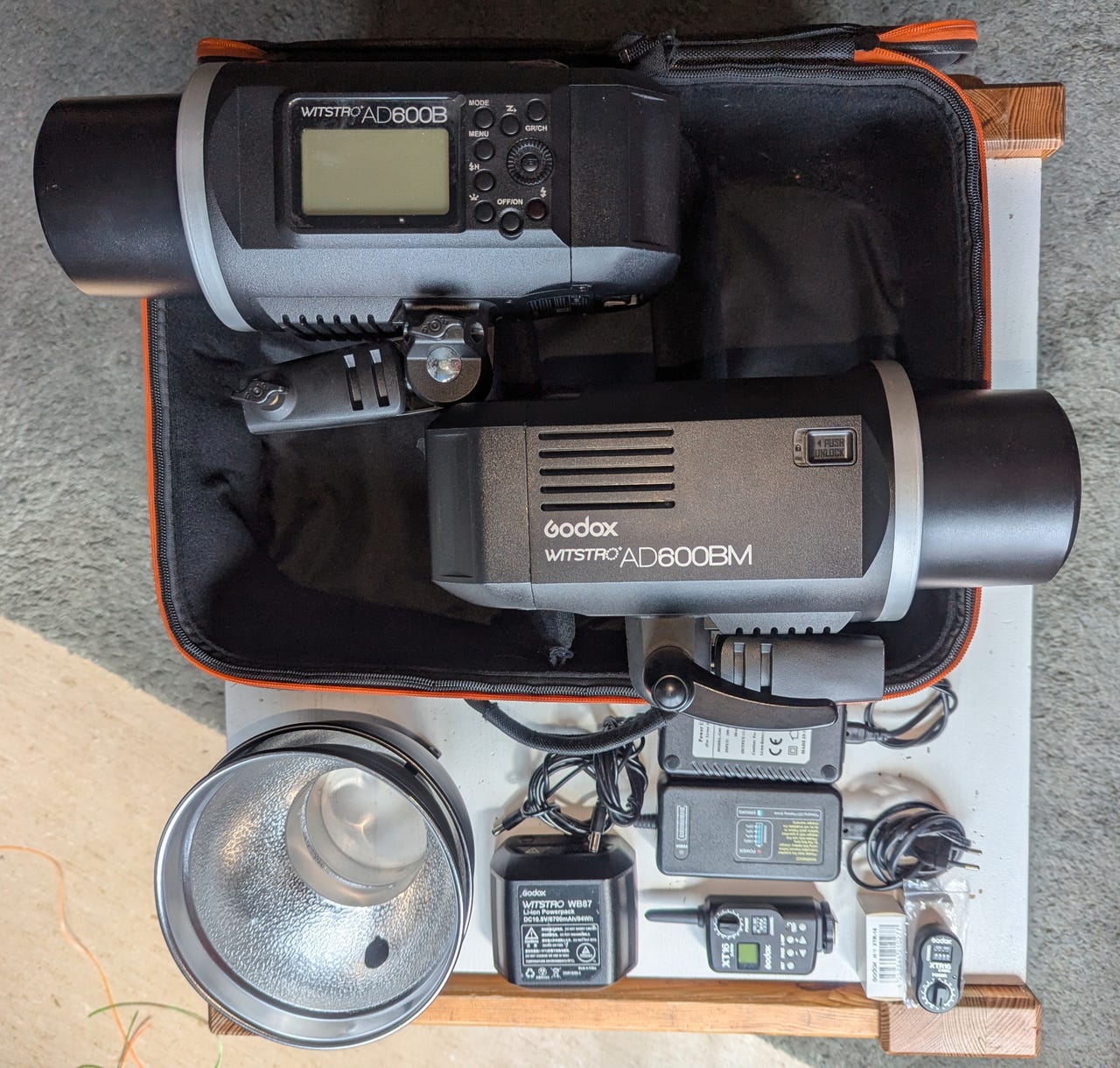 Komplett Godox Pro Studio Influencer Light Blitz med ekstra batteri til ...