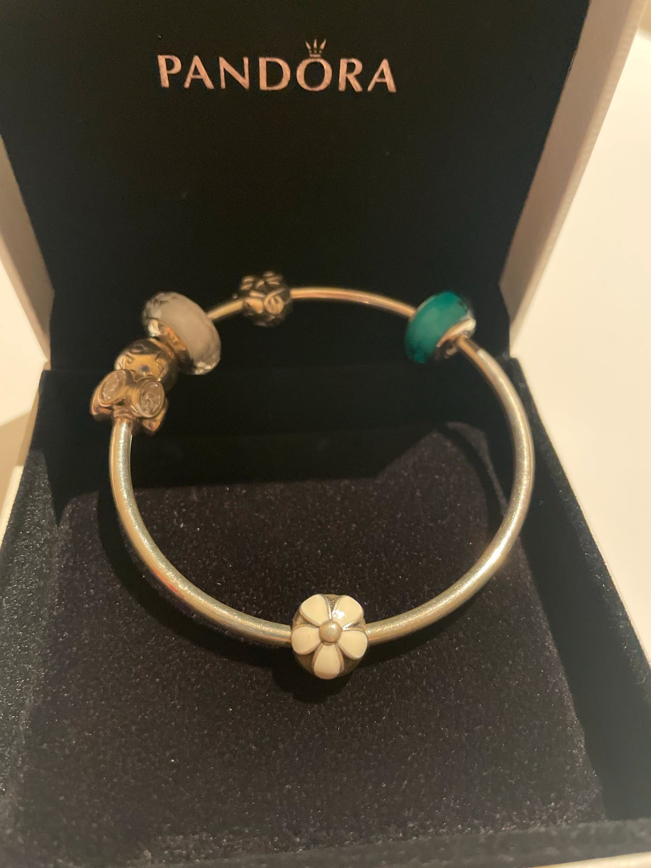 Pandora charm daisy | FINN-torget