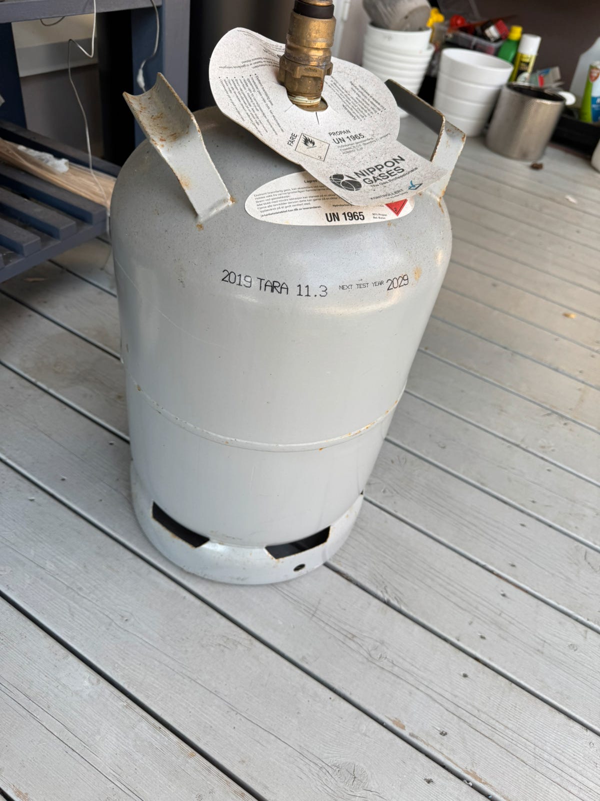 Tom gassflaske i stål gis bort mot henting | FINN-torget