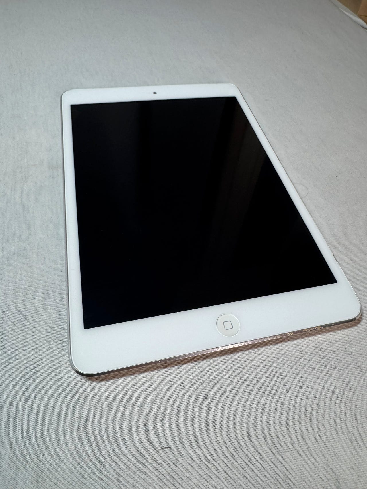 Apple iPad Mini 32 GB, WiFi & 4G, hvit | FINN-torget